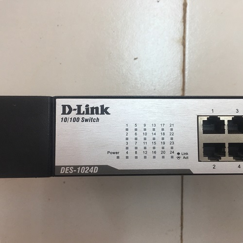 D-Link DES‑1024D 24‑Port Fast Ethernet Unmanaged Desktop Switch - RefHub